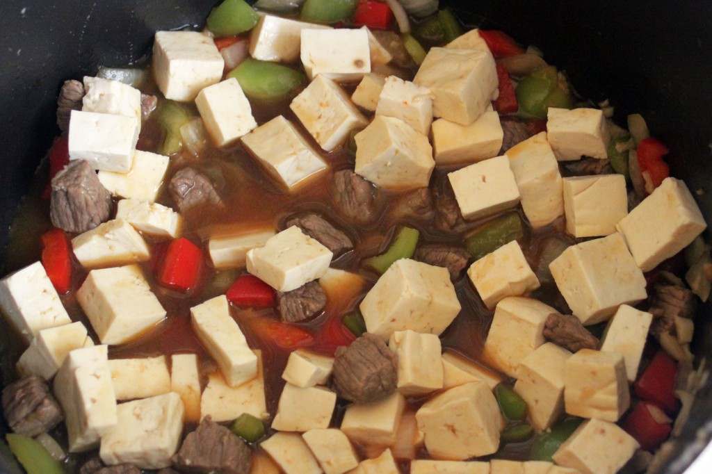 Accompagnement coréen, tofu mijoté à la viande (Mapa Dubu) | Kimshii