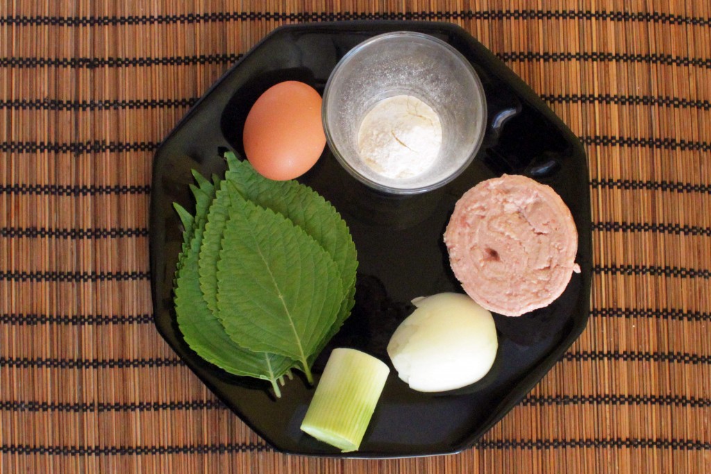 Feuilles de sésame au thon en friture (Kaenip Jeon) | Kimshii